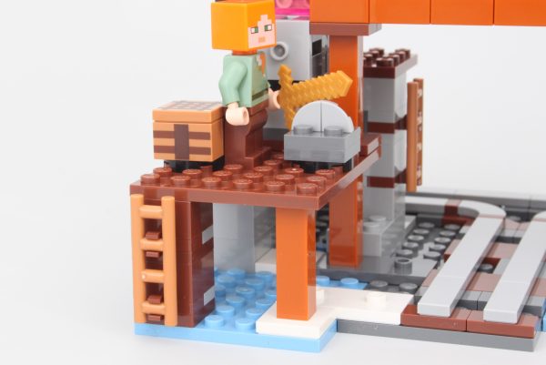 LEGO Minecraft 21277 The Pickaxe Mine review