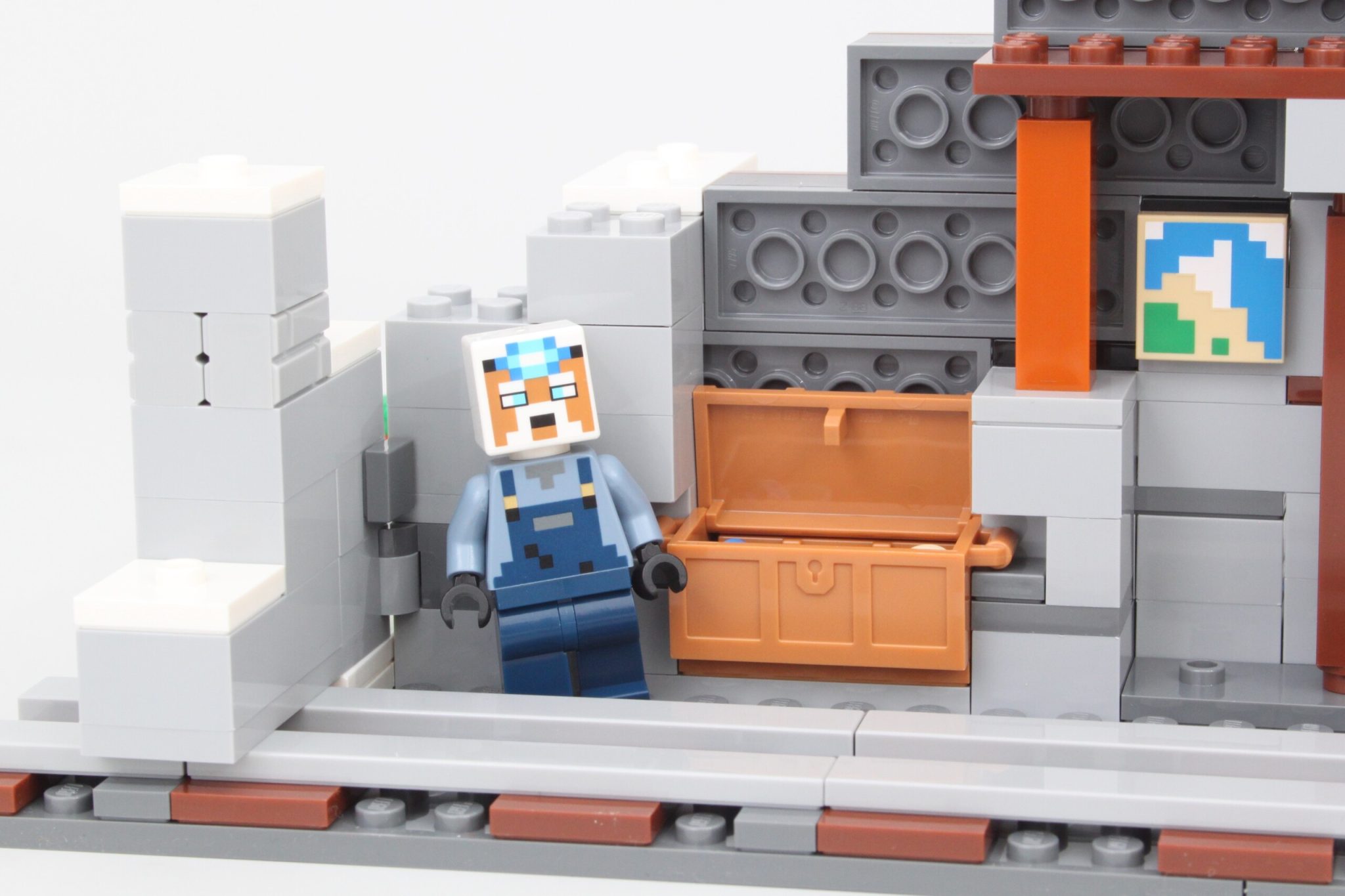 LEGO Minecraft 21277 The Pickaxe Mine review