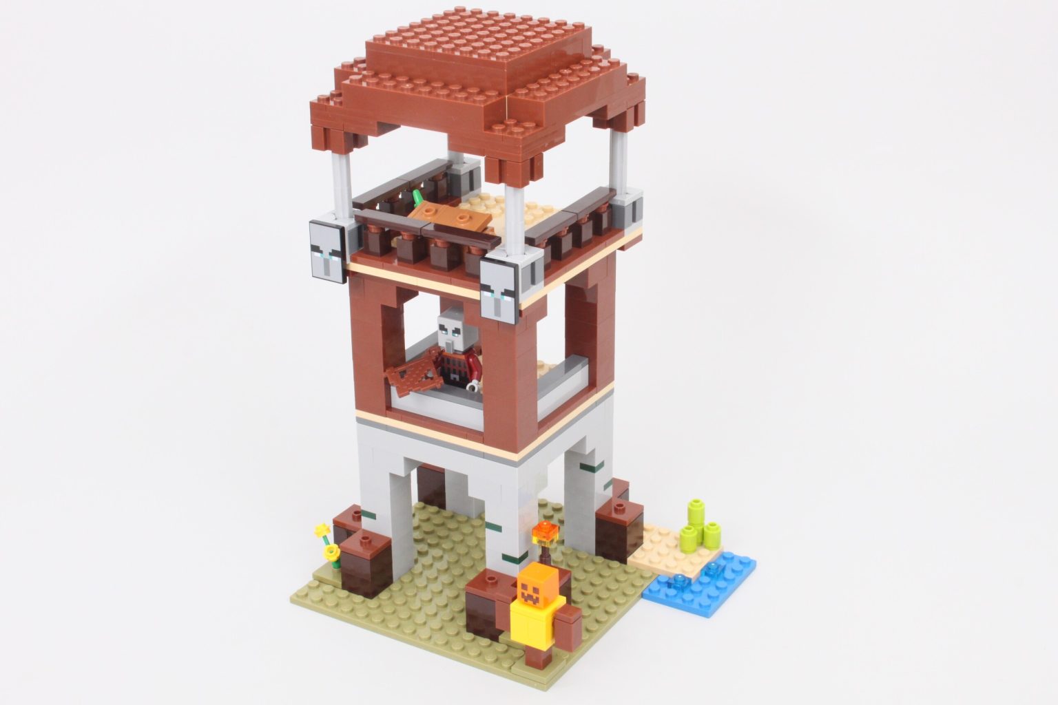 LEGO Minecraft 21278 The Pillager Outpost and Ravager review