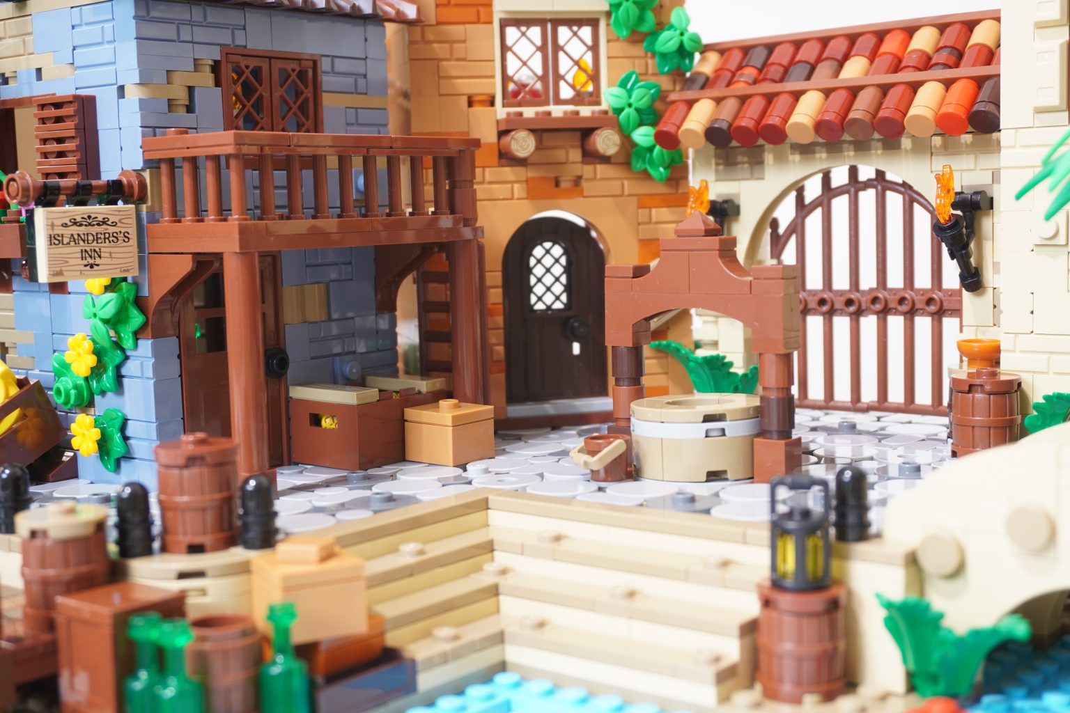 LEGO BrickLink 910053 The Thieves of Tortuga review