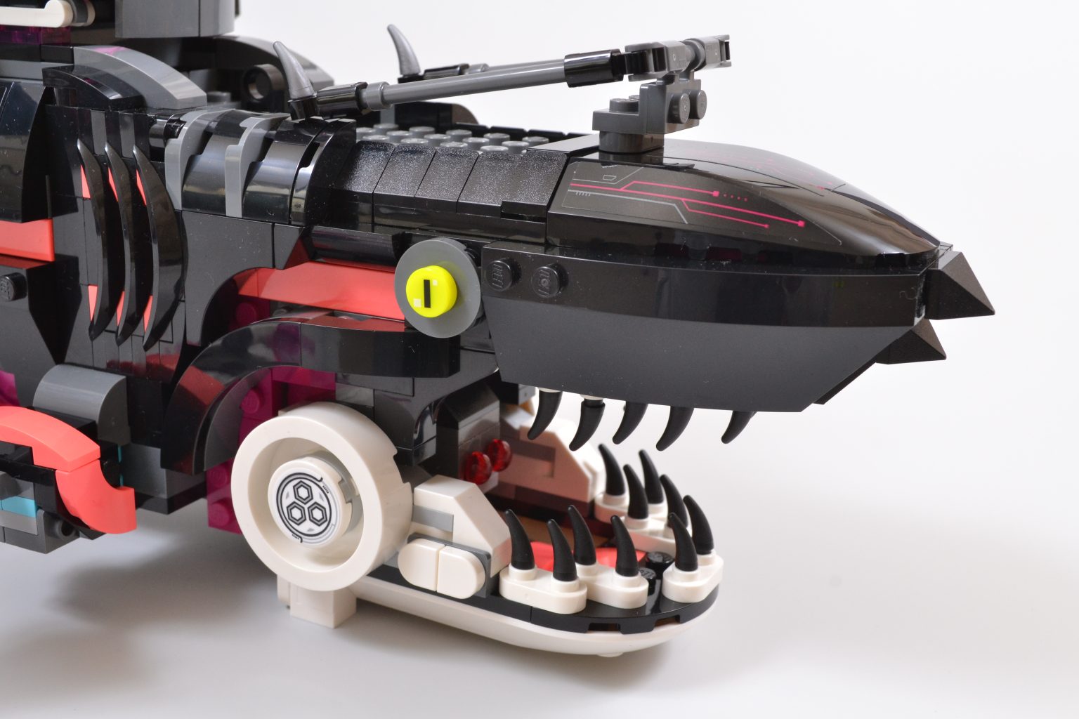 LEGO DREAMZzz 71500 Nightmare Shark Submarine review