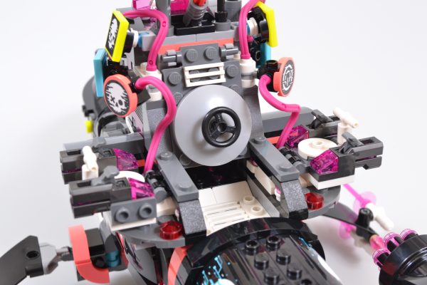 LEGO DREAMZzz 71500 Nightmare Shark Submarine review