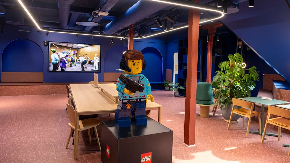 LEGO opens applications for a generative AI internship