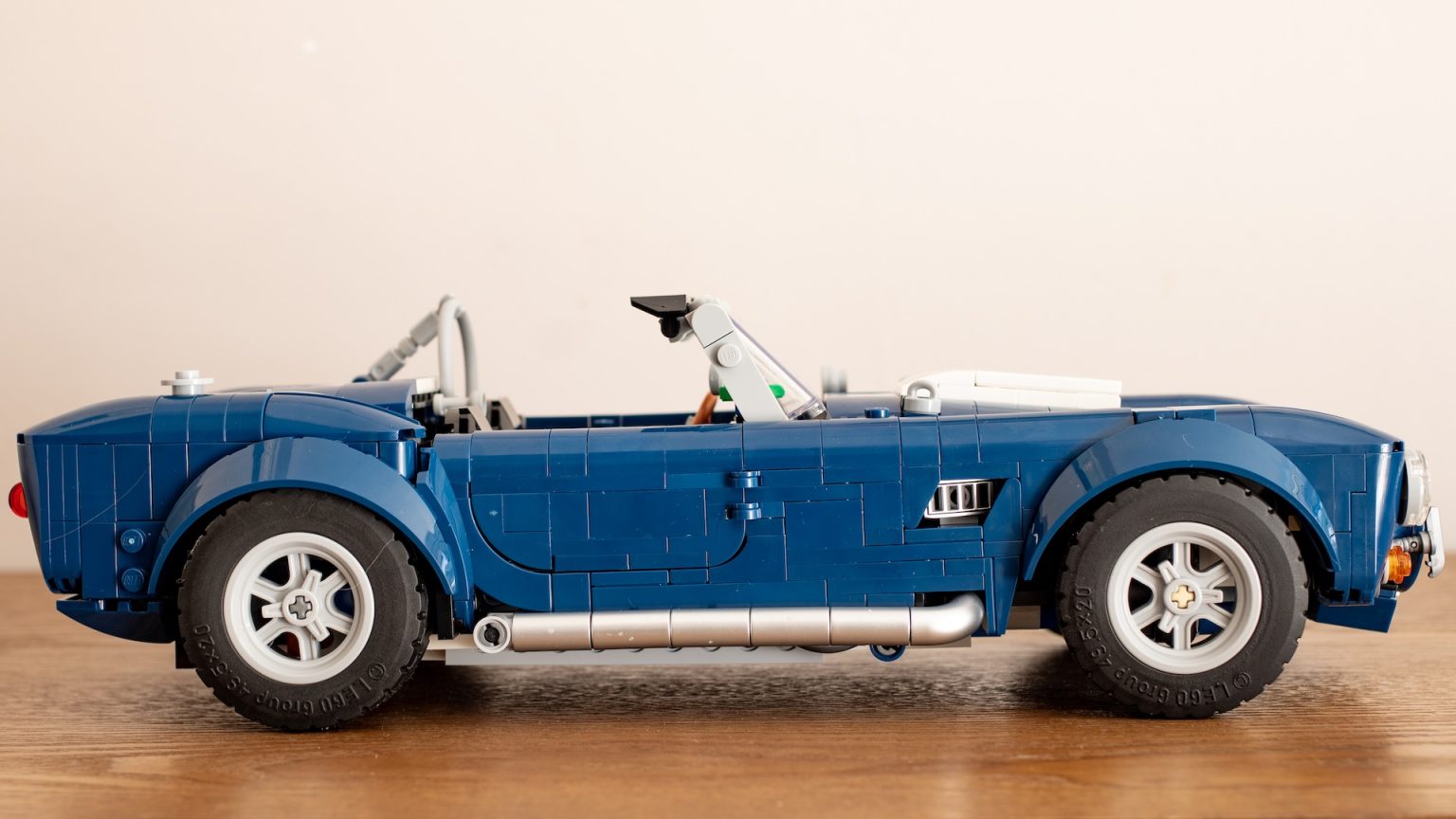 LEGO Icons 10357 Shelby Cobra 427 S/C review