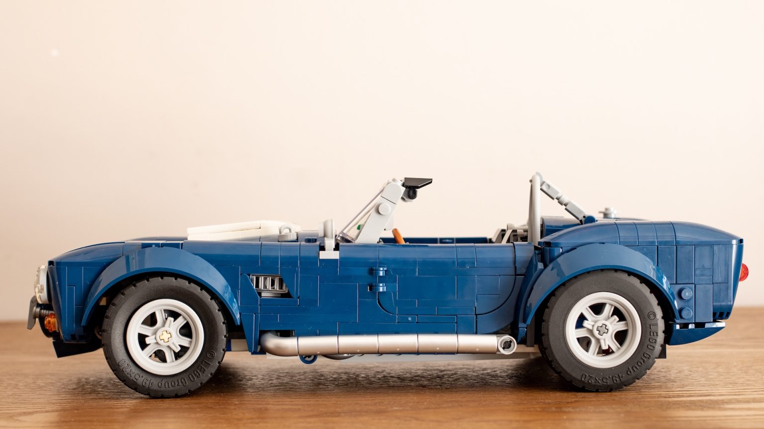LEGO Icons 10357 Shelby Cobra 427 S/C review