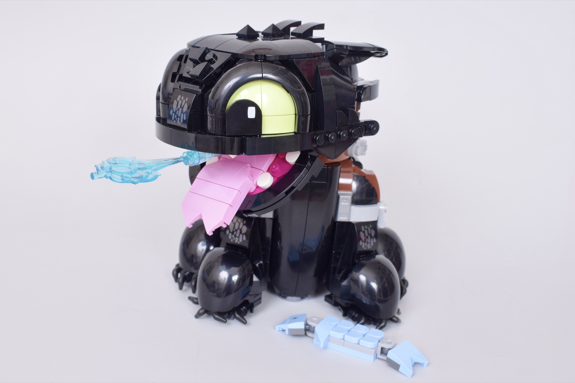 LEGO Icons 10375 How To Train Your Dragon: Toothless review