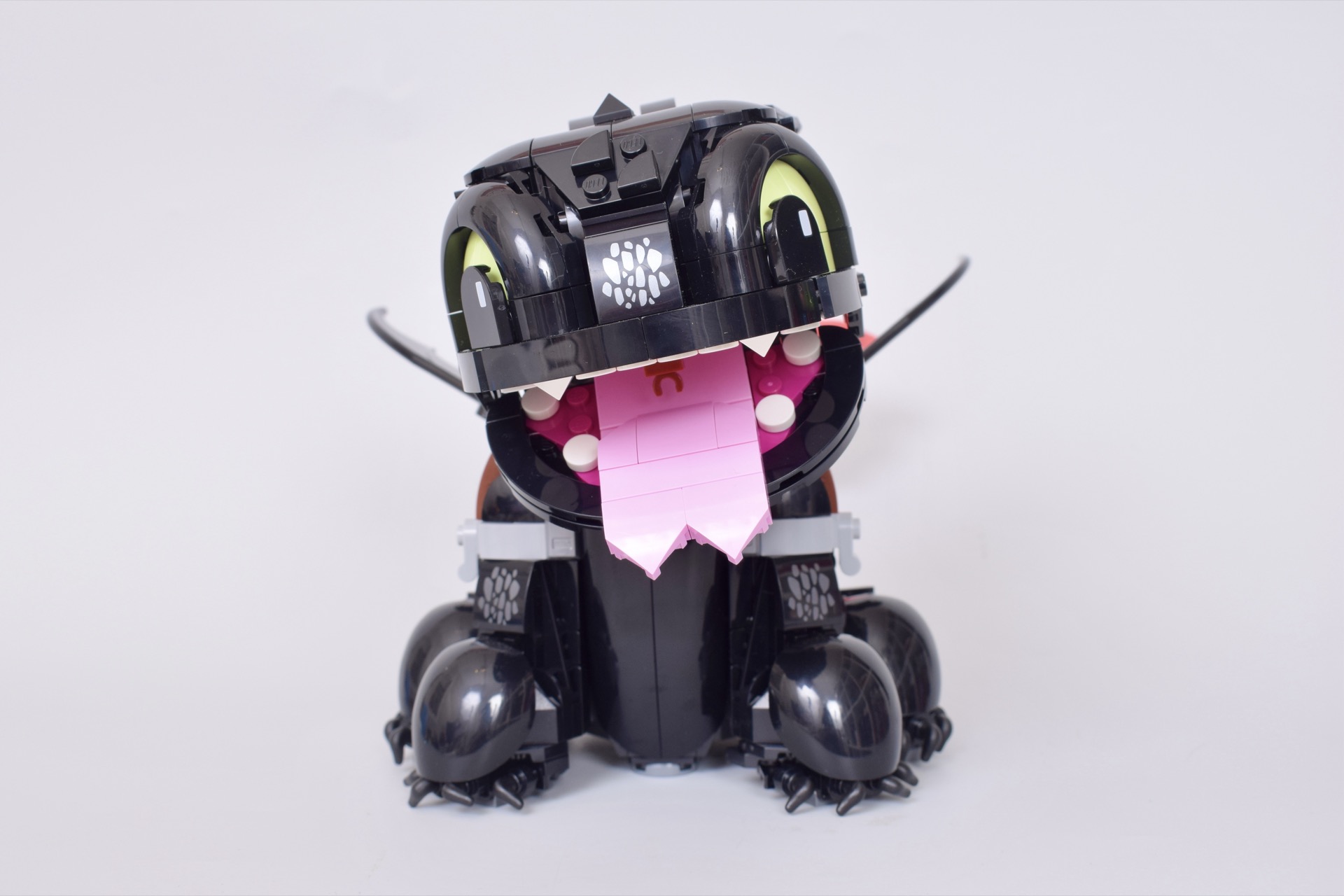 LEGO Icons 10375 How To Train Your Dragon: Toothless review