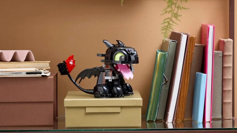 LEGO Toothless designed to build a ‘moment of connection’