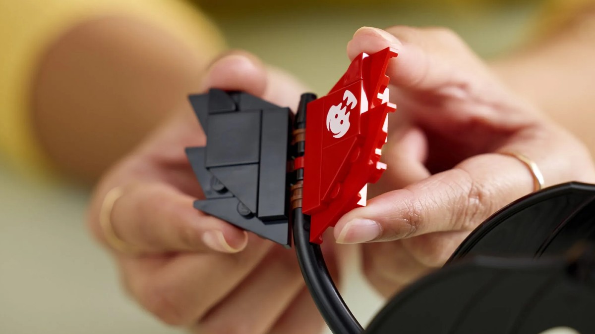 One small feature on LEGO Toothless cements timing of How To Train Your ...