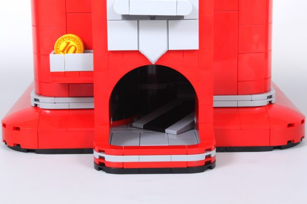 LEGO Ideas 21358 Minifigure Vending Machine review