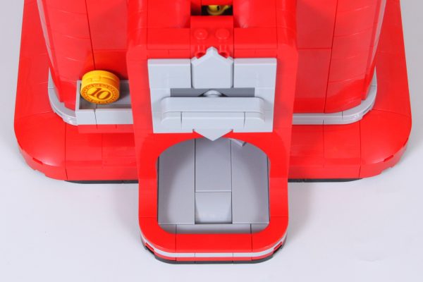 LEGO Ideas 21358 Minifigure Vending Machine review