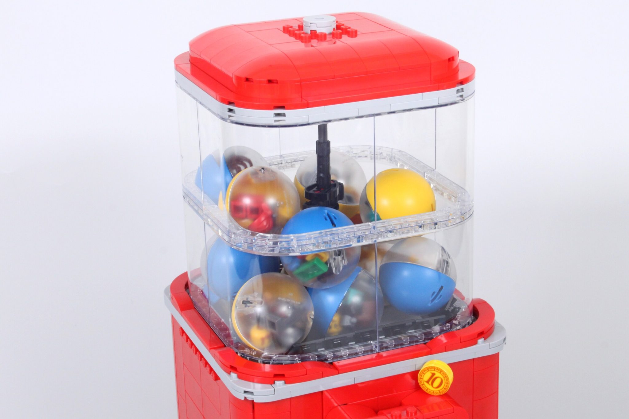 LEGO Ideas 21358 Minifigure Vending Machine review