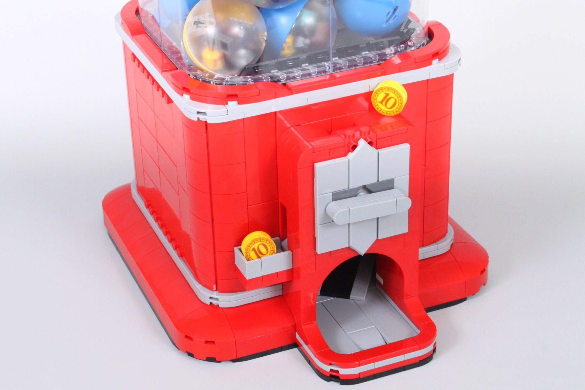 LEGO Ideas 21358 Minifigure Vending Machine review