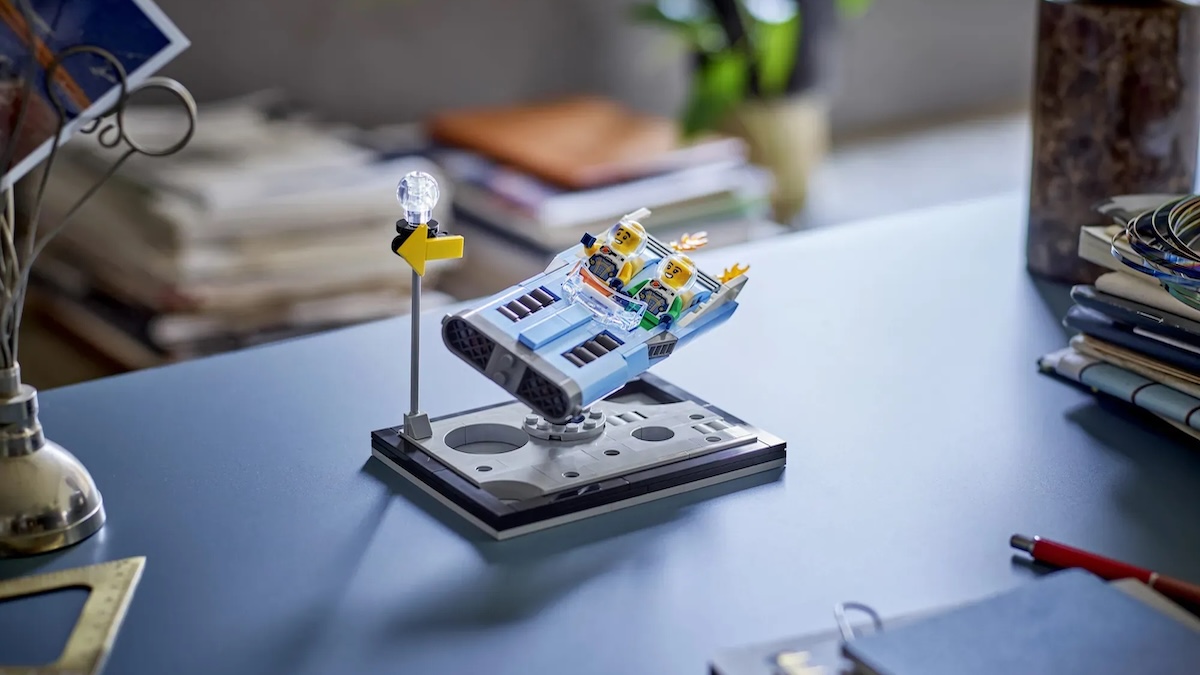LEGO Ideas 40789 Flying Moon Car officially revealed - Brick Fanatics
