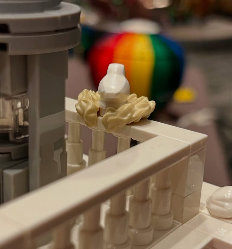 First look at BrickLink Series 8 LEGO sets in hand