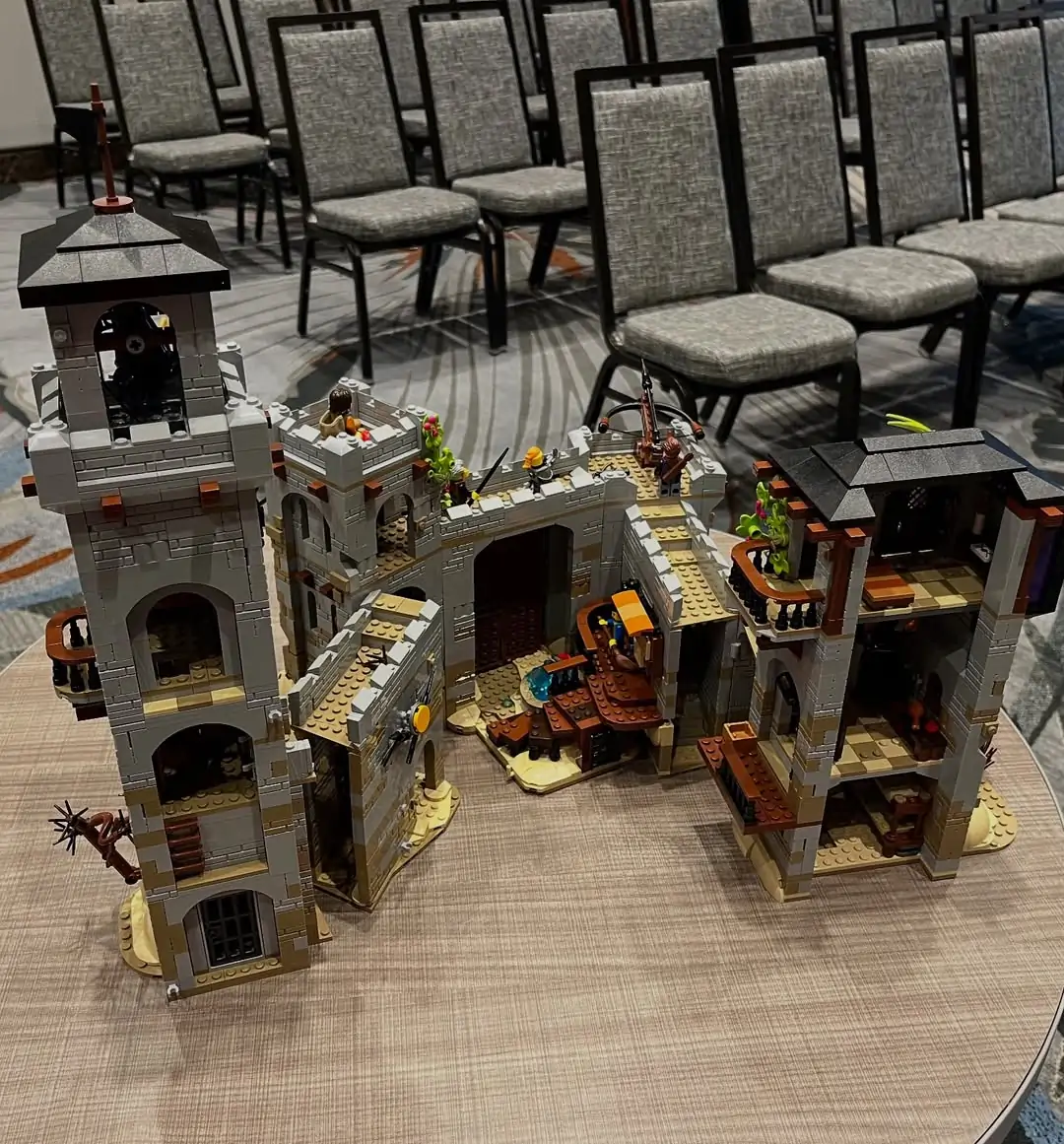First look at BrickLink Series 8 LEGO sets in hand