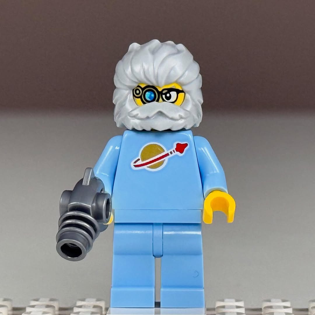 LEGO Build a Minifigure June 2025 adds Classic Space colour