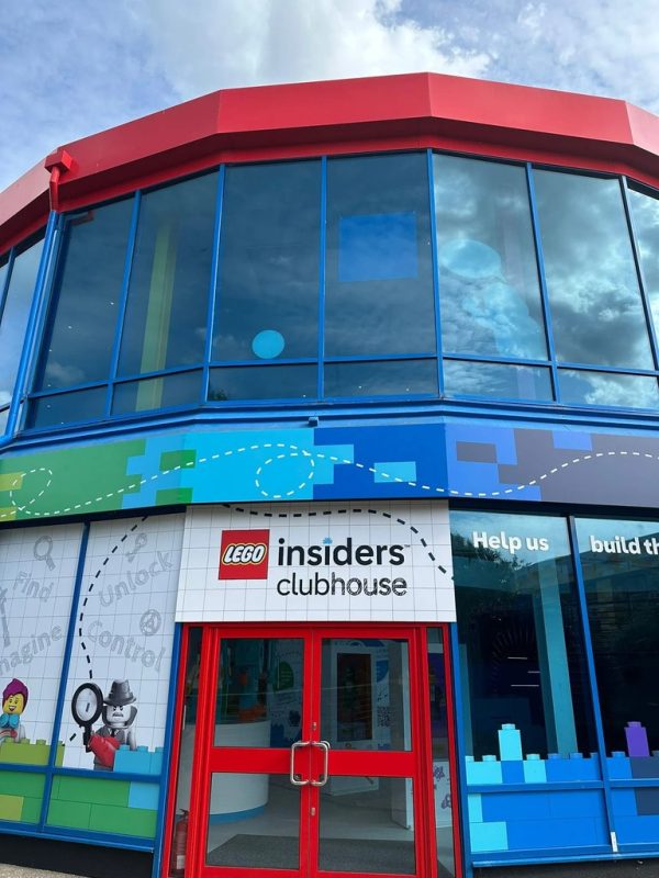 Physical LEGO Insiders vault now open at LEGOLAND