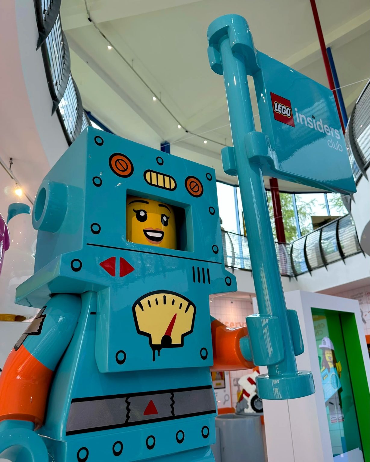 Physical LEGO Insiders vault now open at LEGOLAND