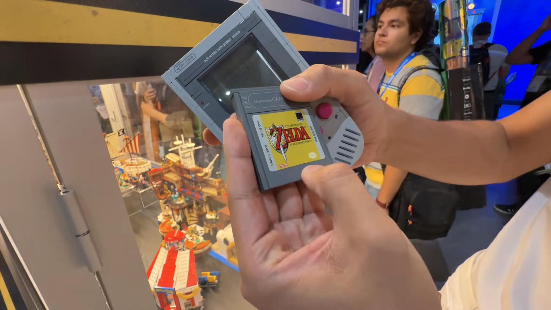 First look at LEGO SDCC reveals in hand – Arkham, Game Boy