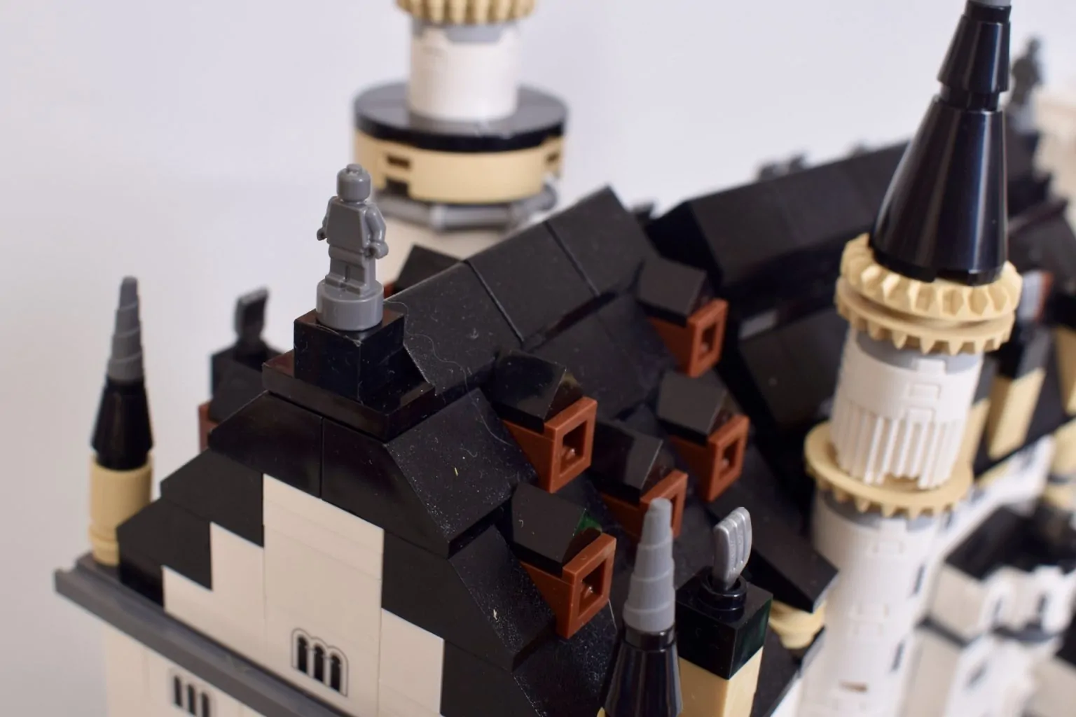 LEGO Architecture 21063 Neuschwanstein Castle review