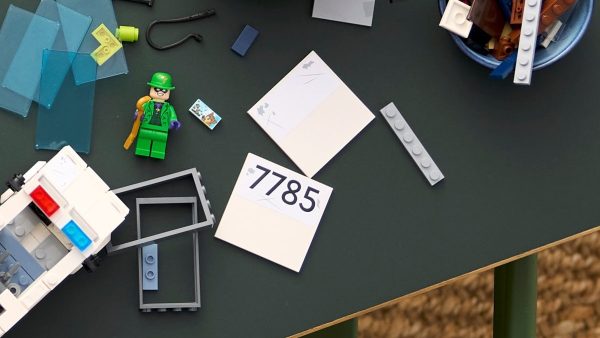 What the fans like and dislike about LEGO 76300 Arkham Asylum