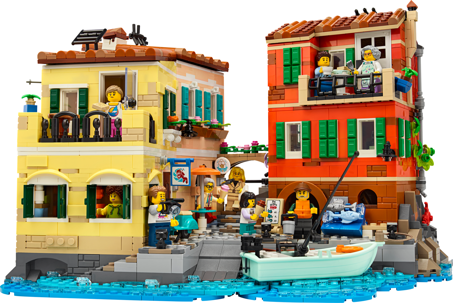 Comparing LEGO Ideas Italian Riviera to the original design