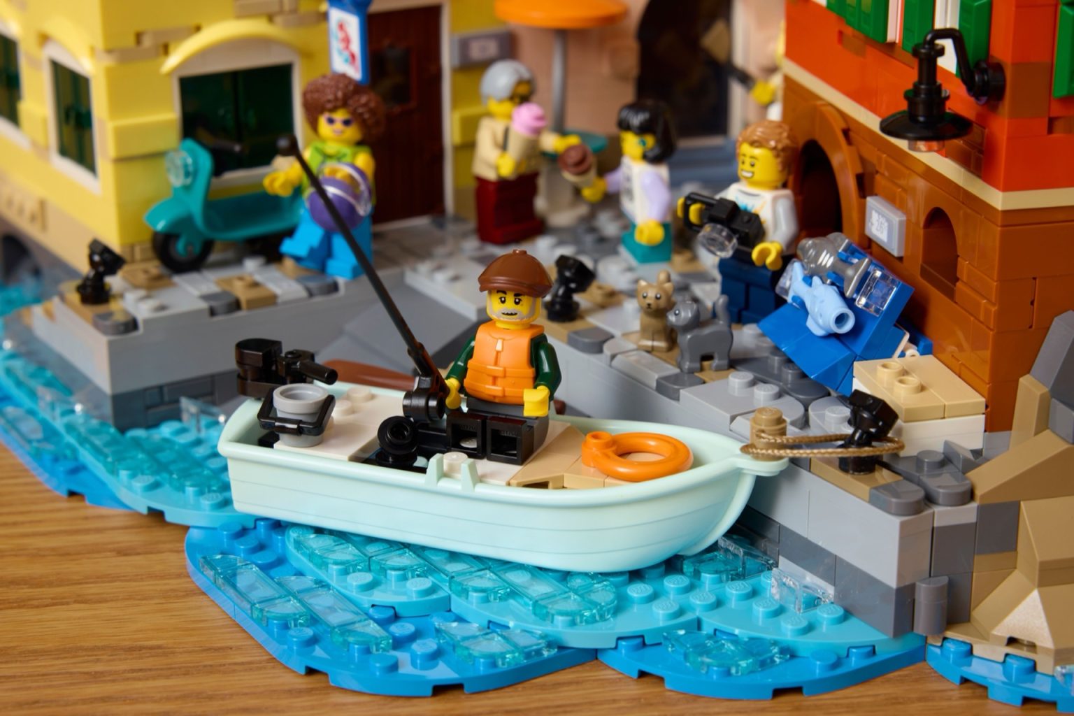 LEGO Ideas 21359 Italian Riviera officially unveiled