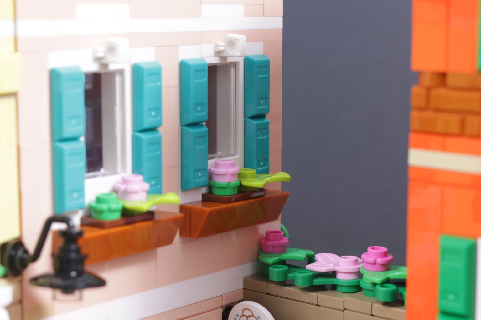 LEGO Ideas 21359 Italian Riviera set review