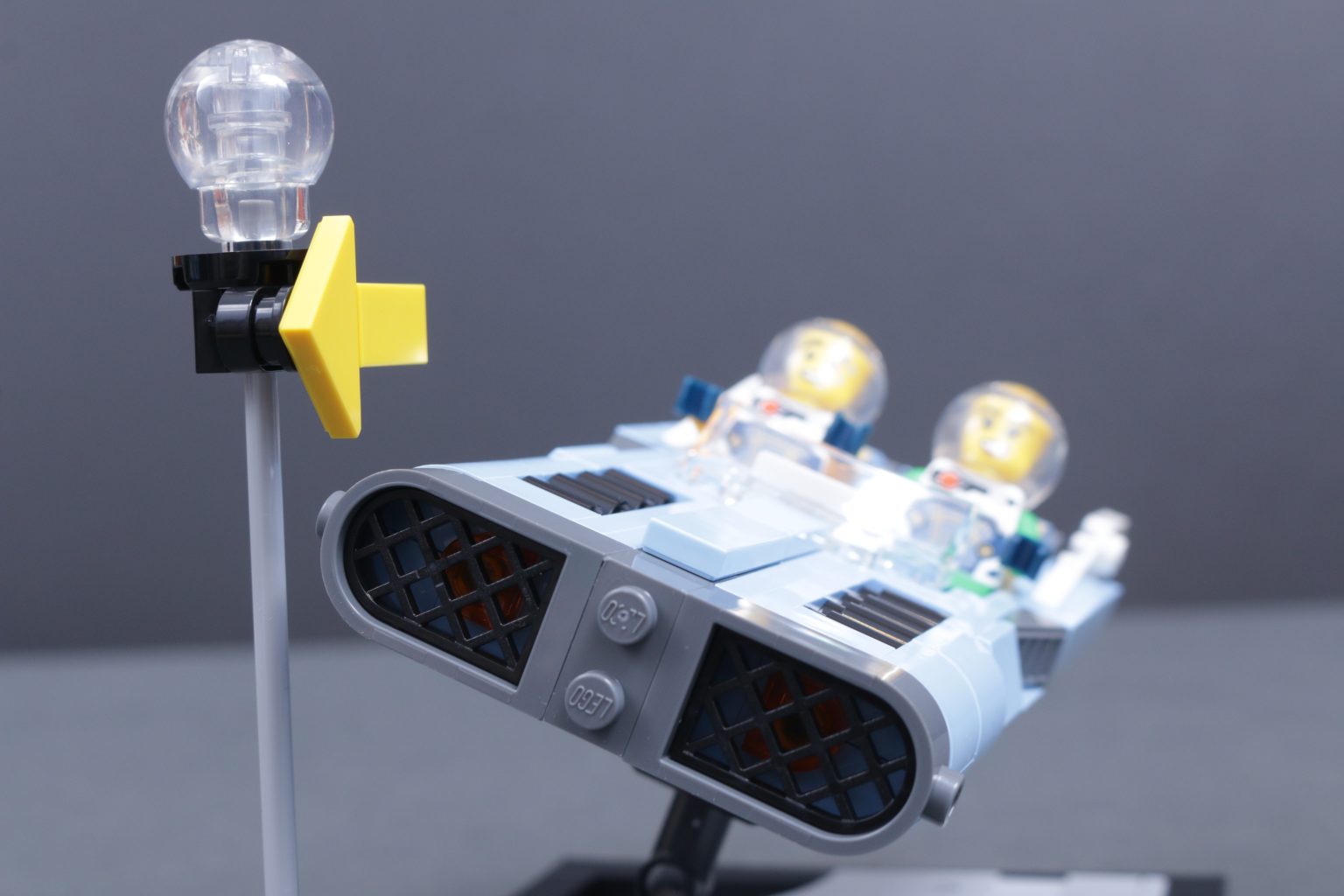 LEGO Ideas Insiders Reward 40789 Flying Moon Car review