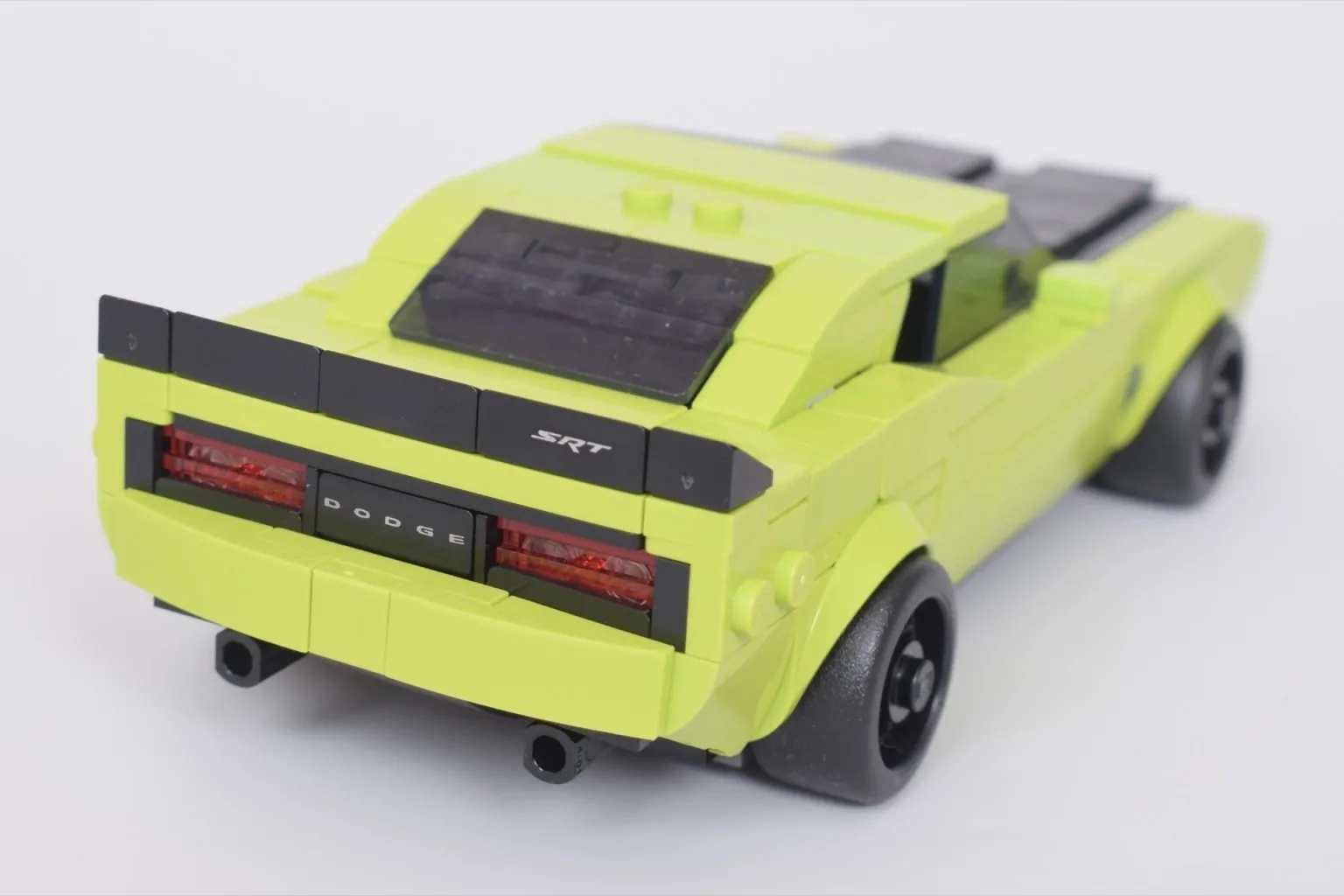LEGO Speed Champions Dodge Challenger SRT Hellcat review