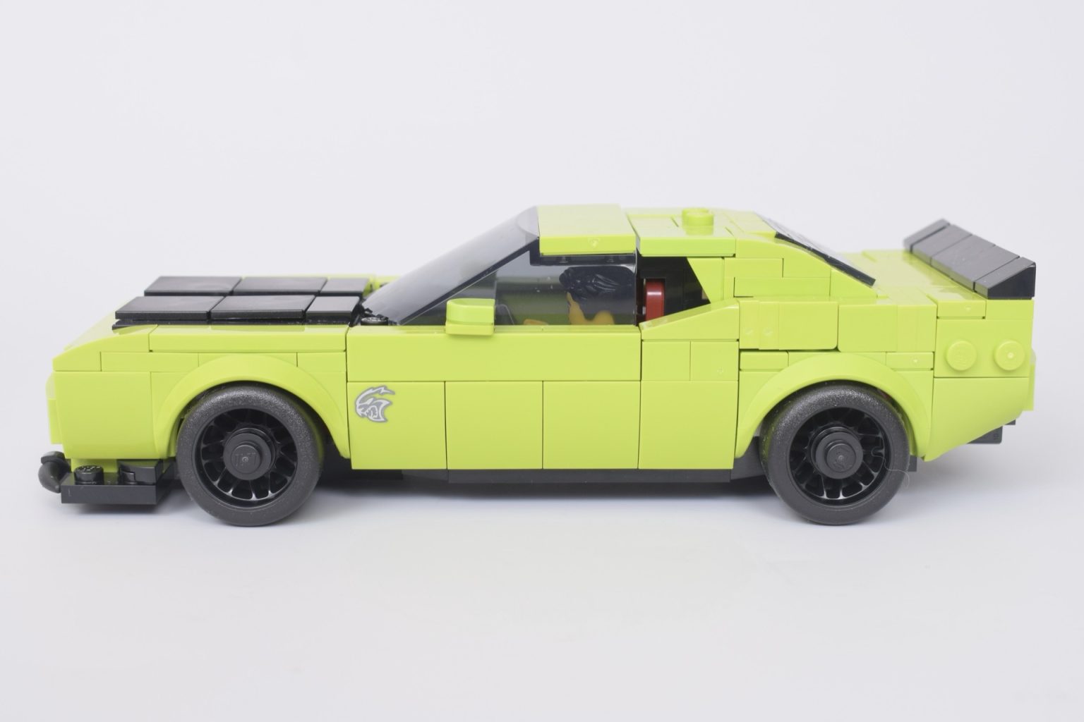 LEGO Speed Champions Dodge Challenger SRT Hellcat review