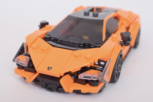LEGO 77238 Lamborghini Revuelto & Huracán STO review