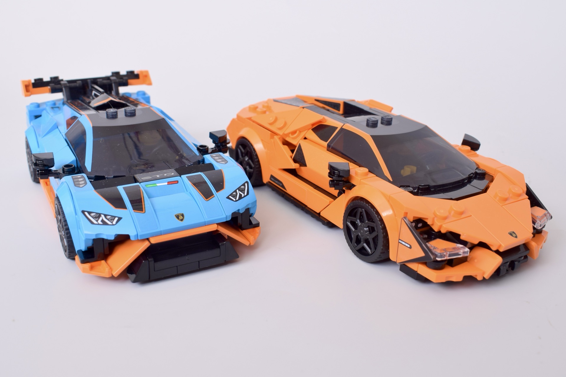 LEGO 77238 Lamborghini Revuelto & Huracán STO review