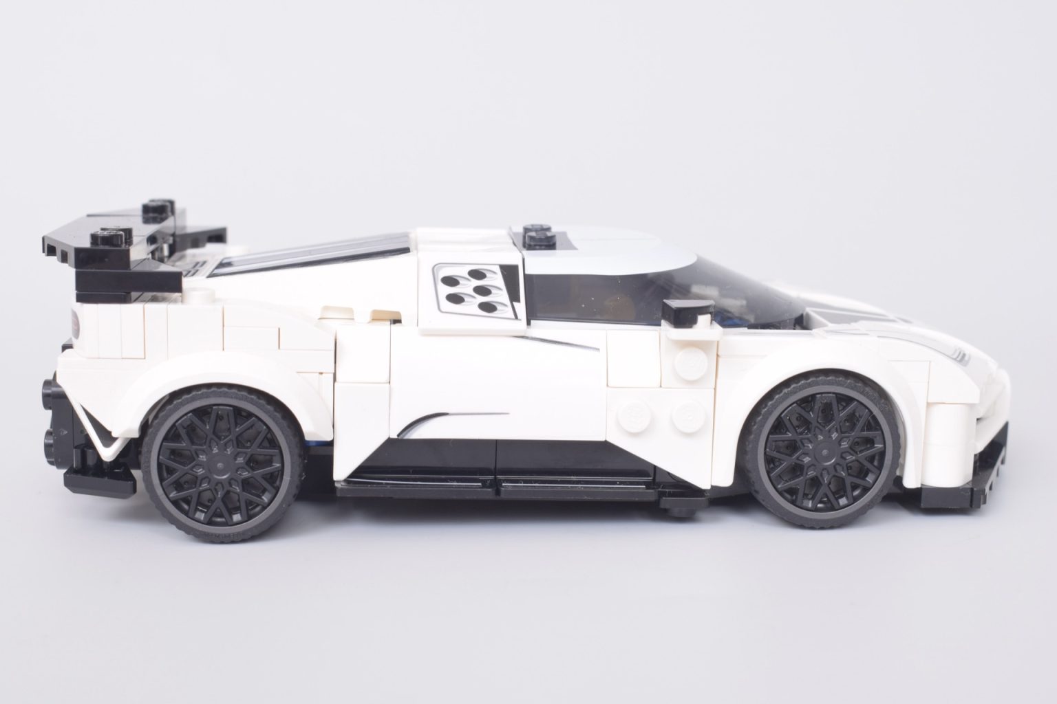 LEGO Speed Champions 77240 Bugatti Centodieci review