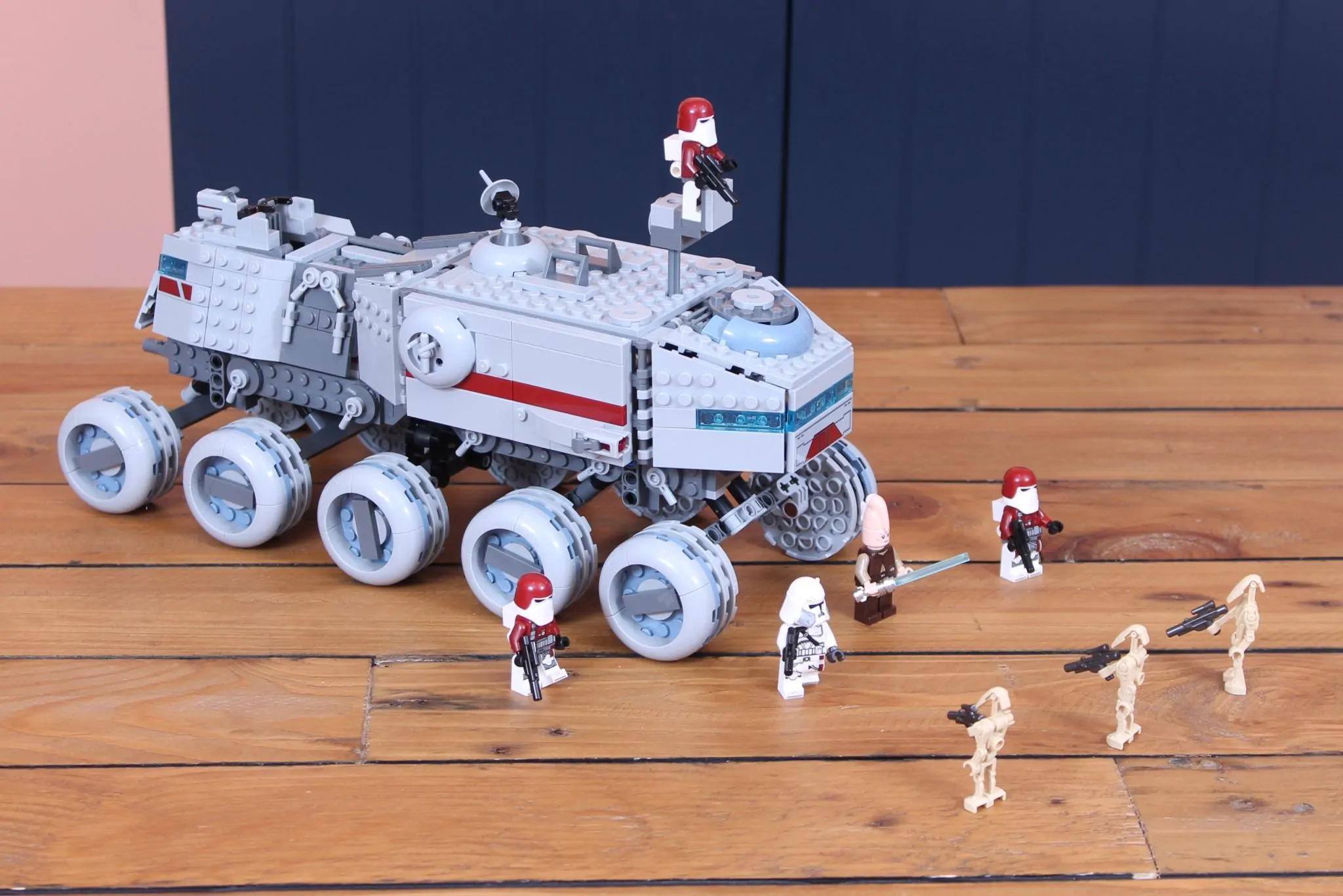 LEGO Star Wars 75413 Republic Juggernaut review