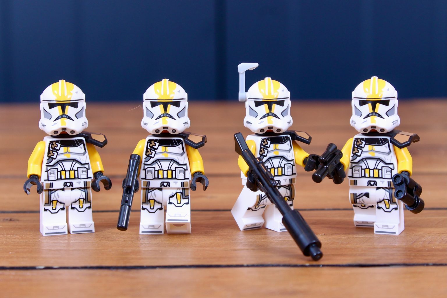 UK retailer changes RRP of LEGO Star Wars 327th Battle Pack