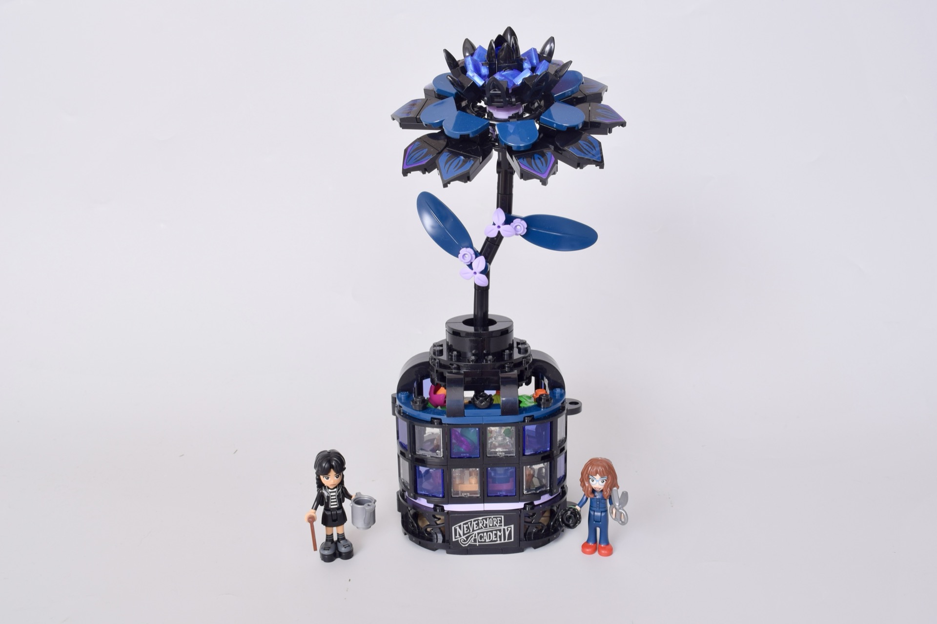 LEGO Wednesday 76784 Black Dahlia Flower review