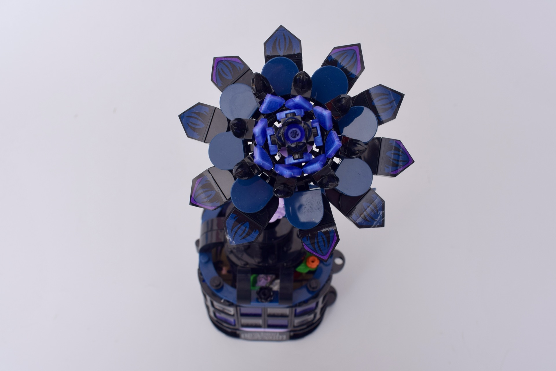 LEGO Wednesday 76784 Black Dahlia Flower review