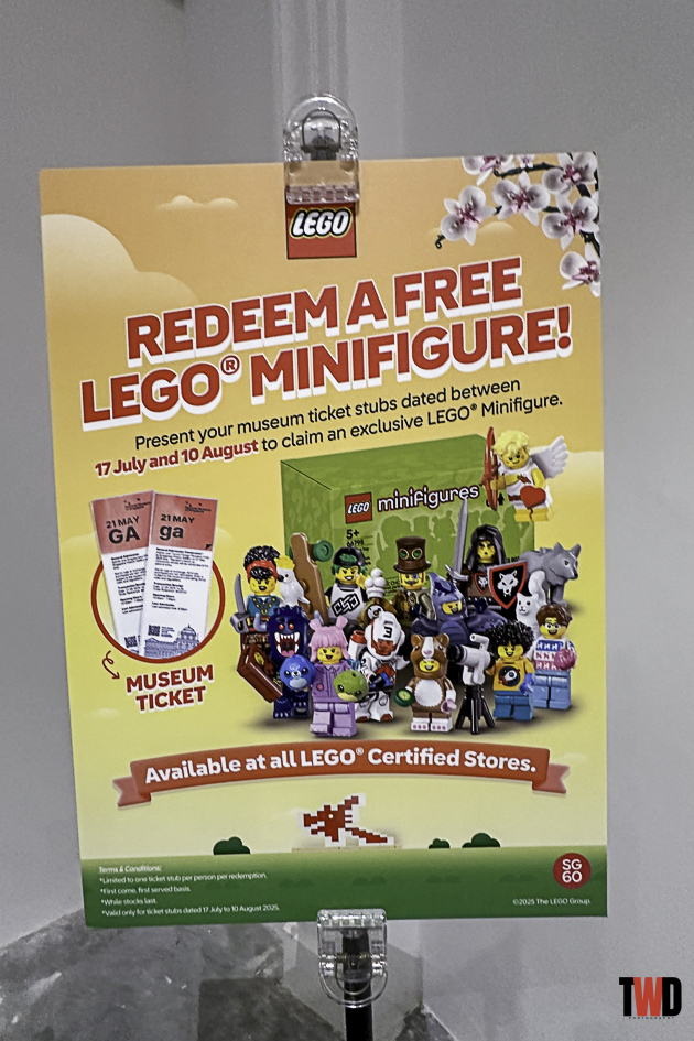 265,000 piece LEGO mural celebrates 60 years of Singapore