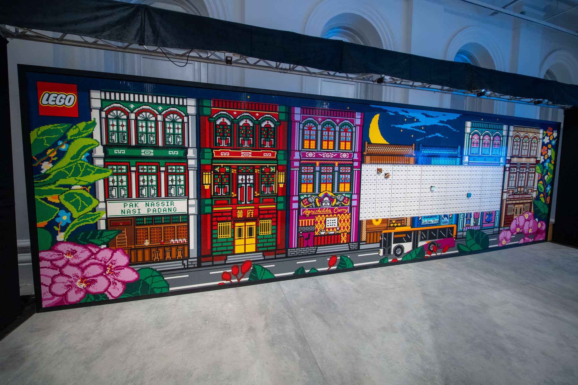 265,000 piece LEGO mural celebrates 60 years of Singapore