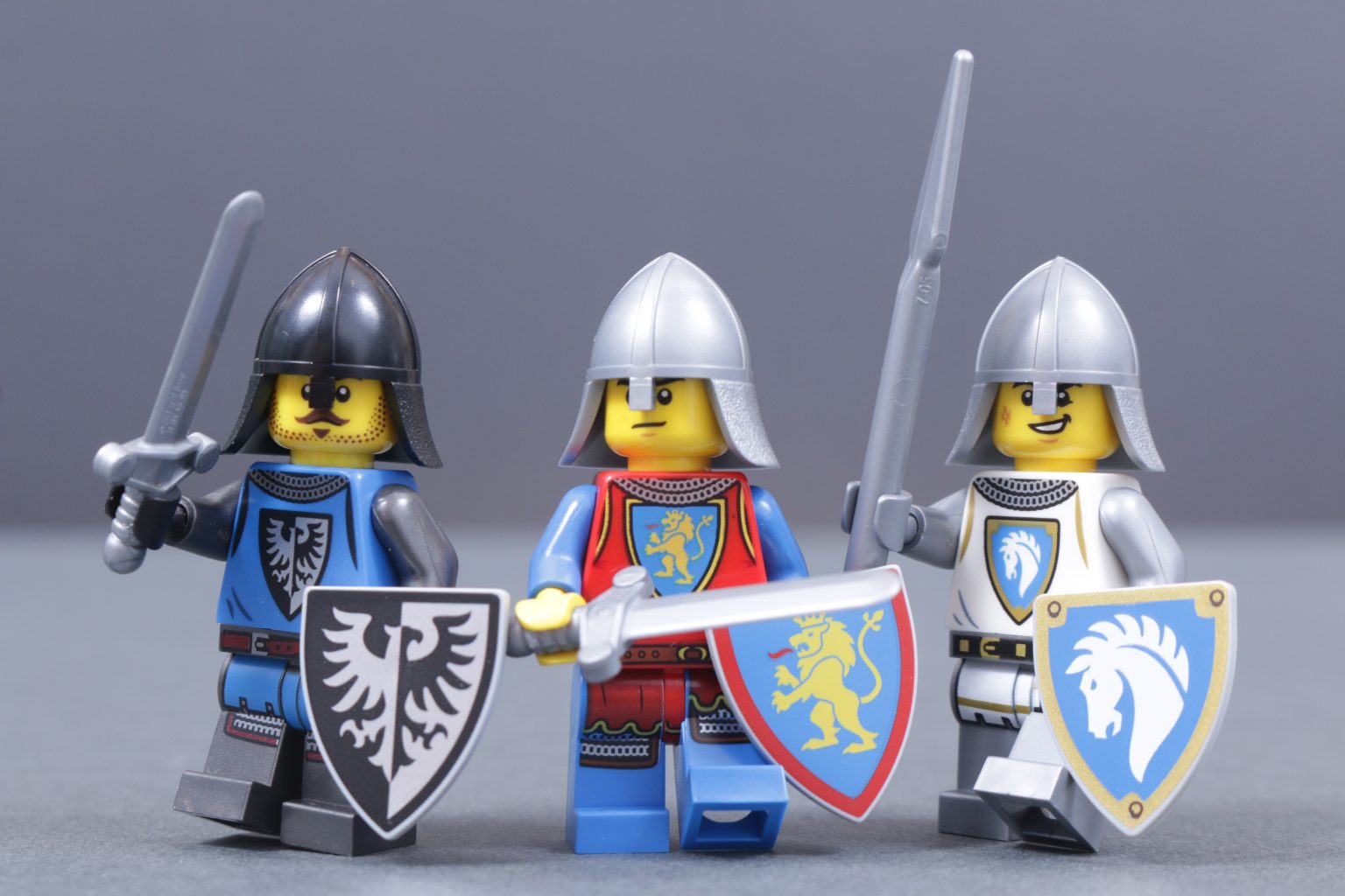 Closer look at LEGO's new Horse and Serpent Knight factions