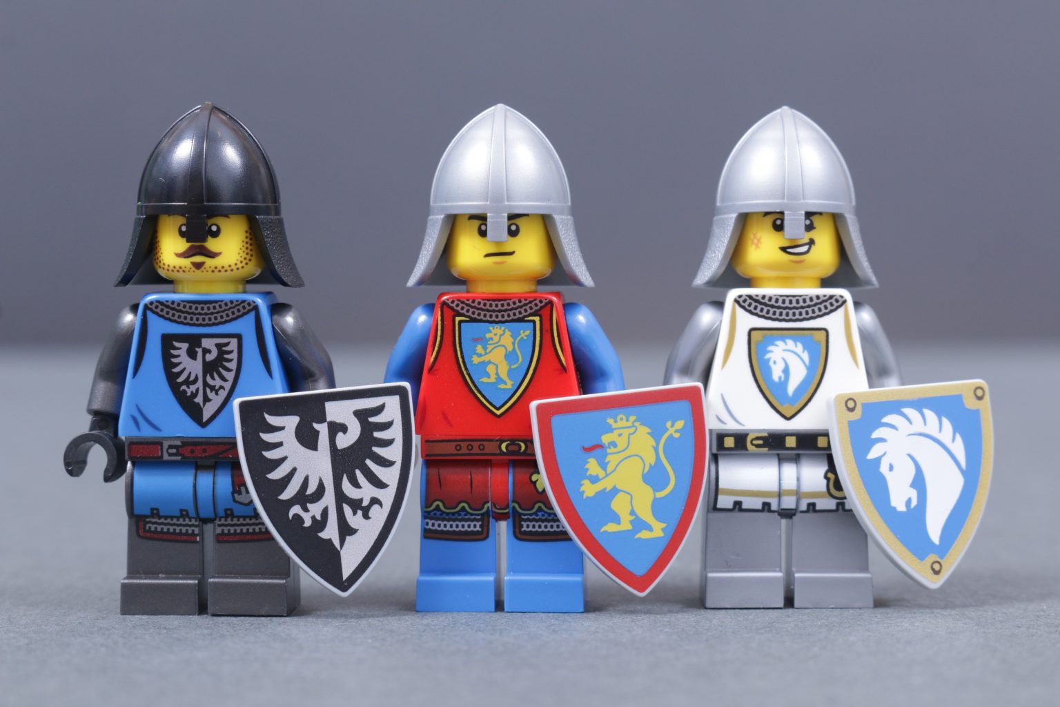 Closer look at LEGO's new Horse and Serpent Knight factions