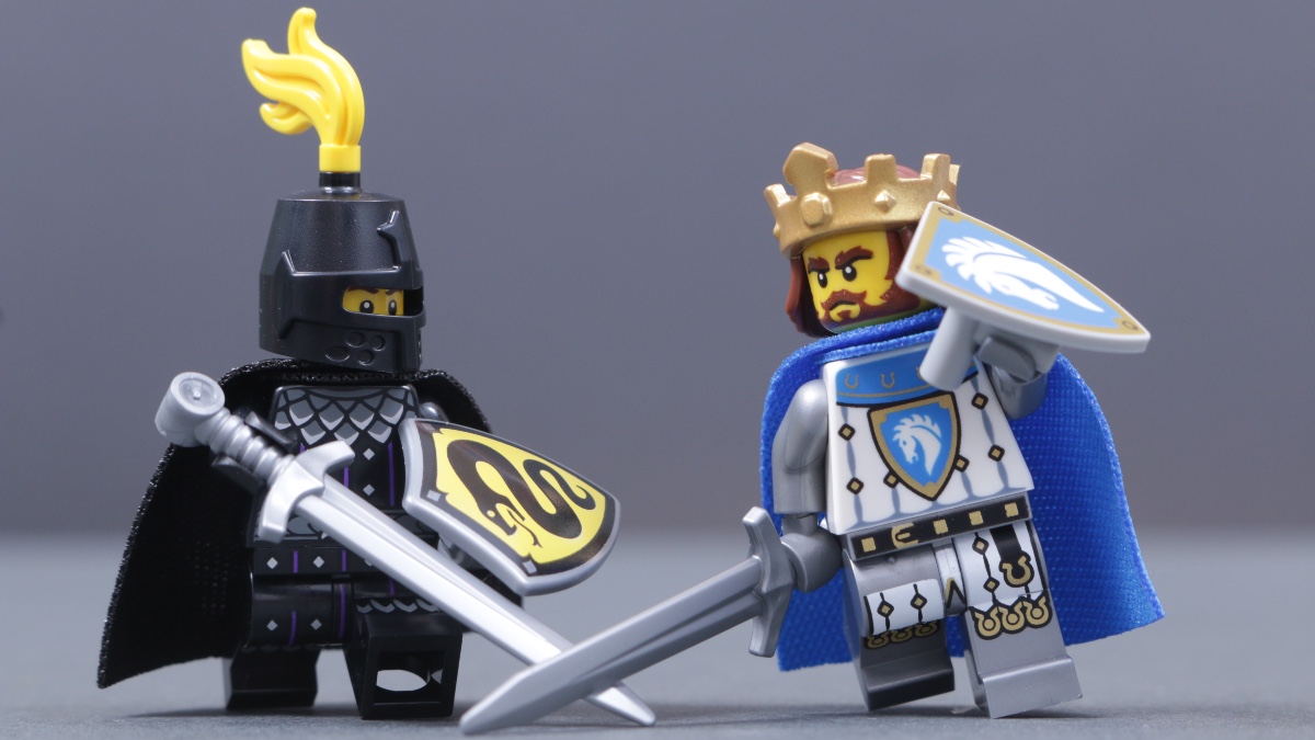 Closer look at LEGO's new Horse and Serpent Knight factions