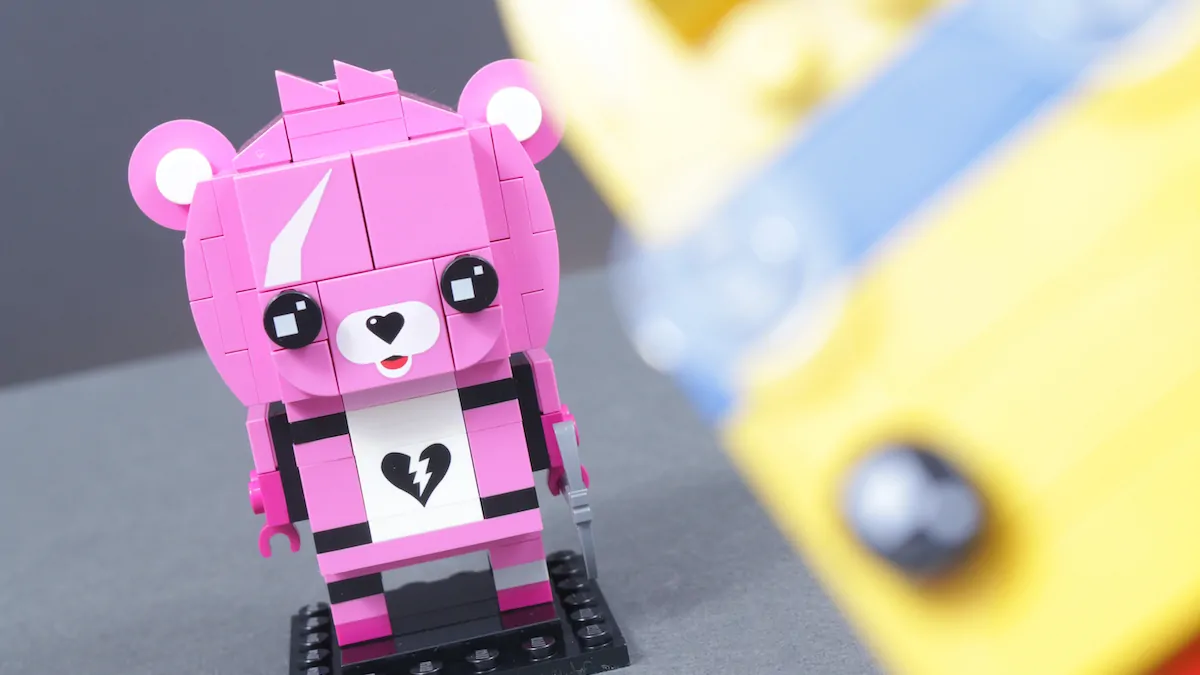 LEGO 40760 Adventure Peely & Cuddle Team Leader review