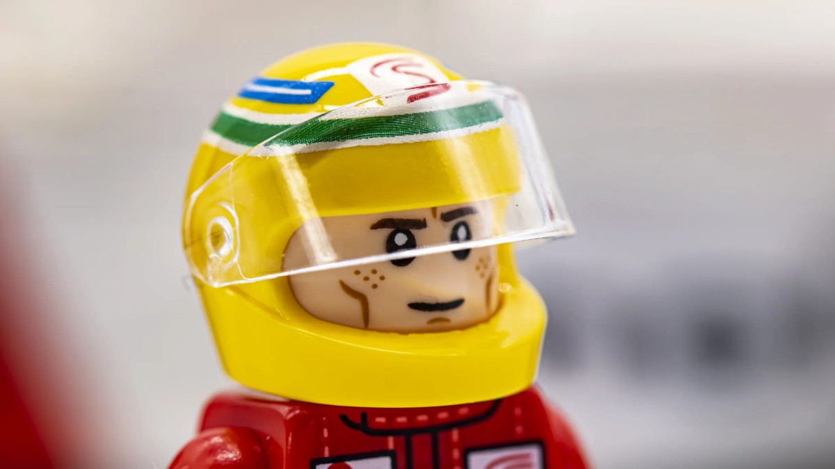 Five Formula 1 helmets that would work well as LEGO sets