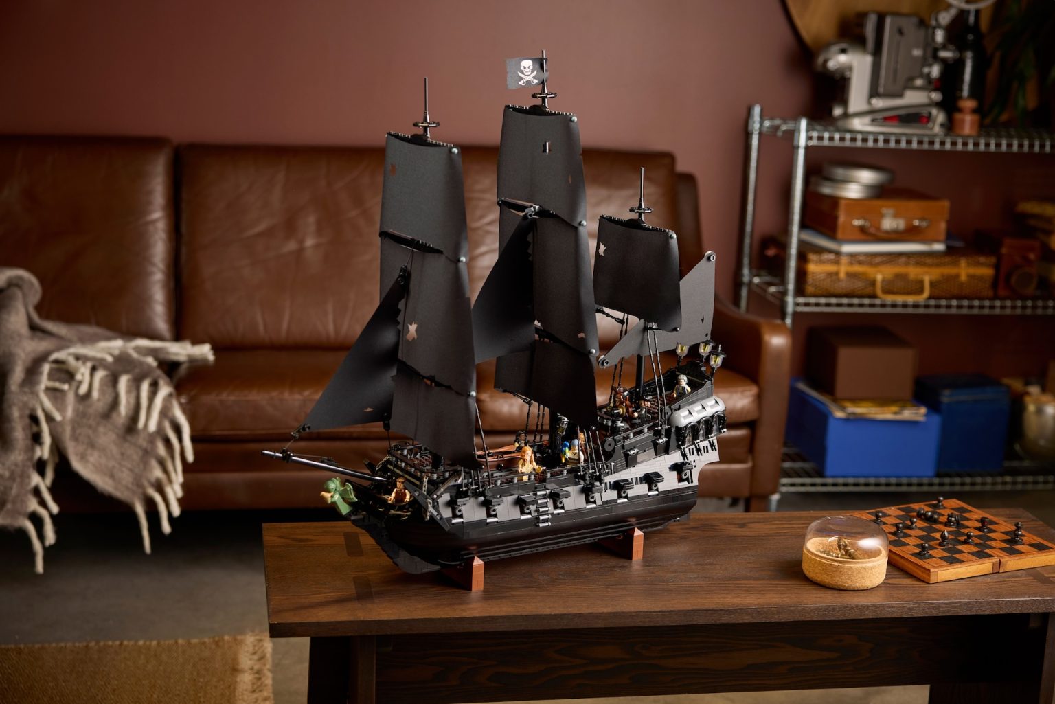 LEGO Icons 10365 Captain Jack Sparrow’s Pirate Ship revealed