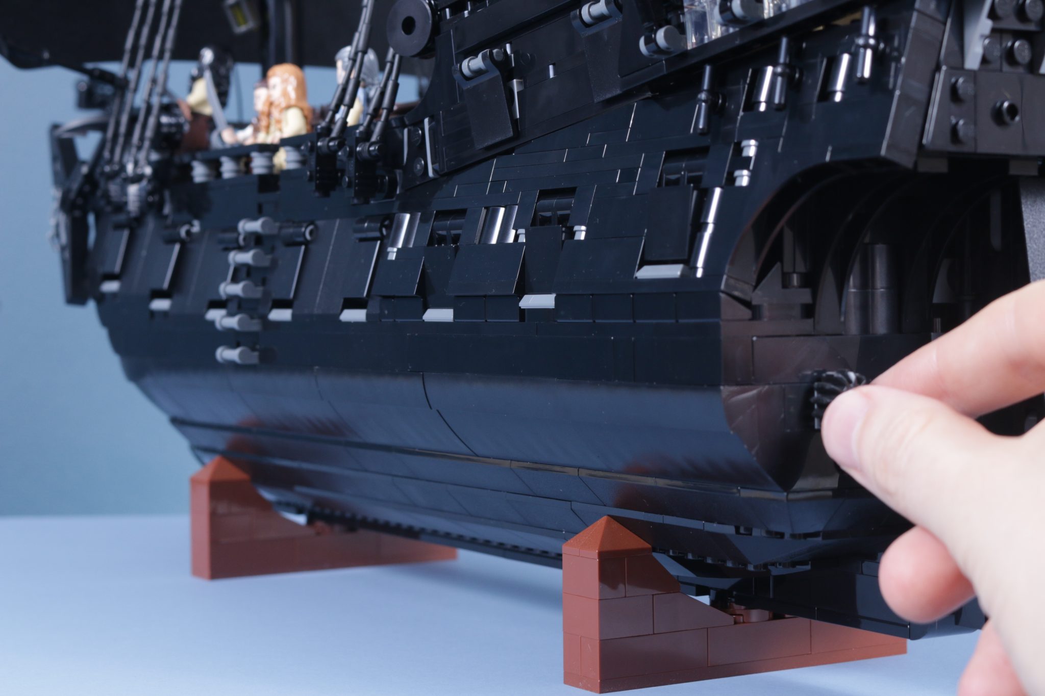 LEGO Icons 10365 Captain Jack Sparrow’s Pirate Ship review