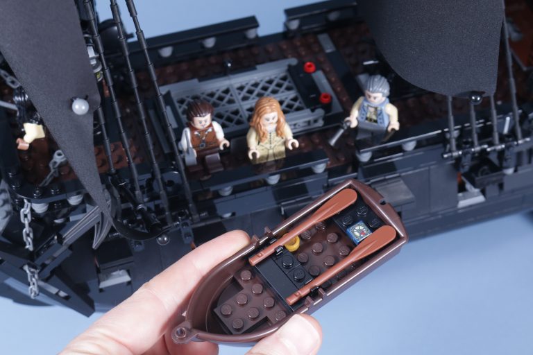 LEGO Icons 10365 Captain Jack Sparrow’s Pirate Ship review