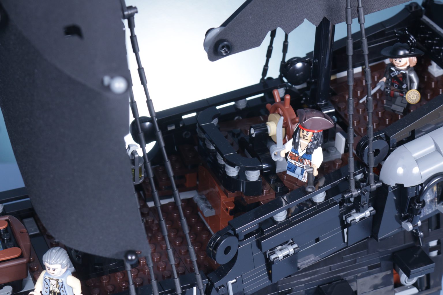 LEGO Icons 10365 Captain Jack Sparrow’s Pirate Ship review